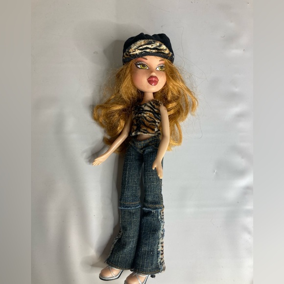 Bratz | Toys | Bratz Meygan Safari 20 Fashion Doll Outfit | Poshmark
